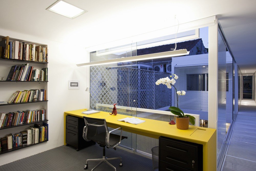 Casa 4x30 by CR2 architecture & FGMF Architects - Gessato