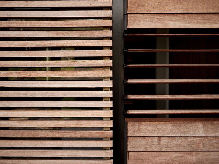 Linear House by Architects EAT in Port Phillip Bay - Gessato
