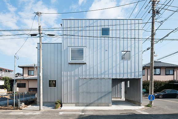 Industrial House in Chiba, Japan by Yuji Kimura - Gessato