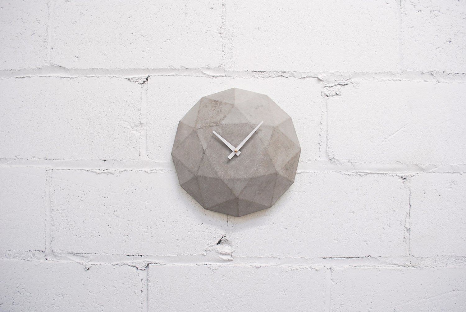Cairo Star Cut Concrete Clock - Gessato