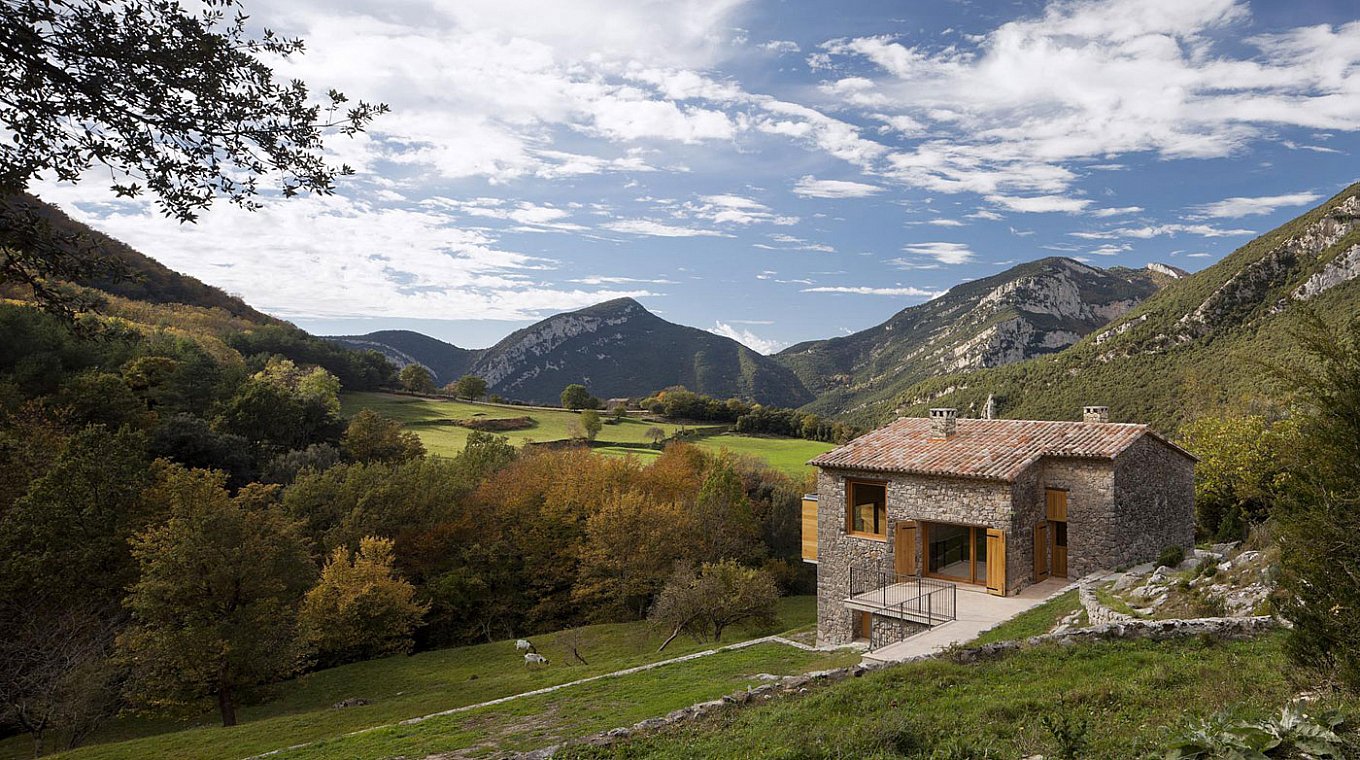 Refurbished Cottage in a Northern Catalonia Valley - Gessato