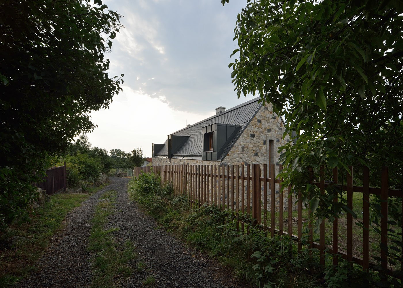 Contemporary Stone Farmhouse - Gessato