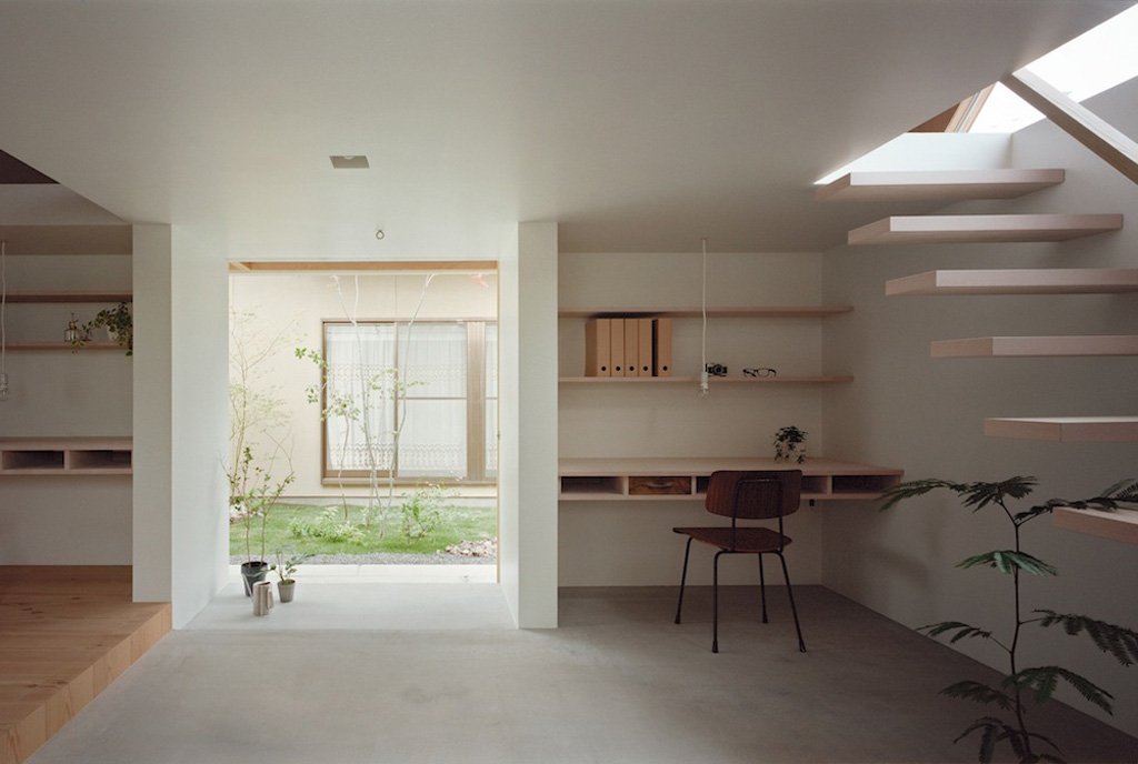 Japanese House Extension with Atrium - Gessato