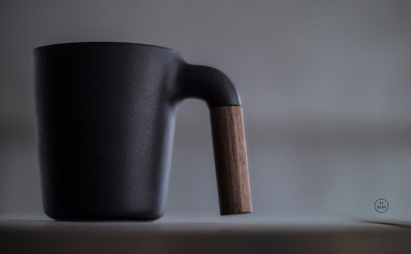 Ceramic Coffee Mug with R-Shaped Wooden Handle - Gessato