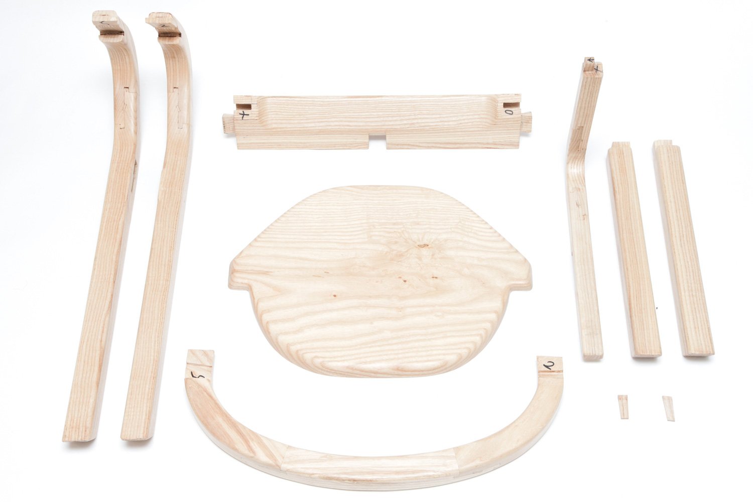 Hardwood Sumo Chair by Benwu Studio - Gessato