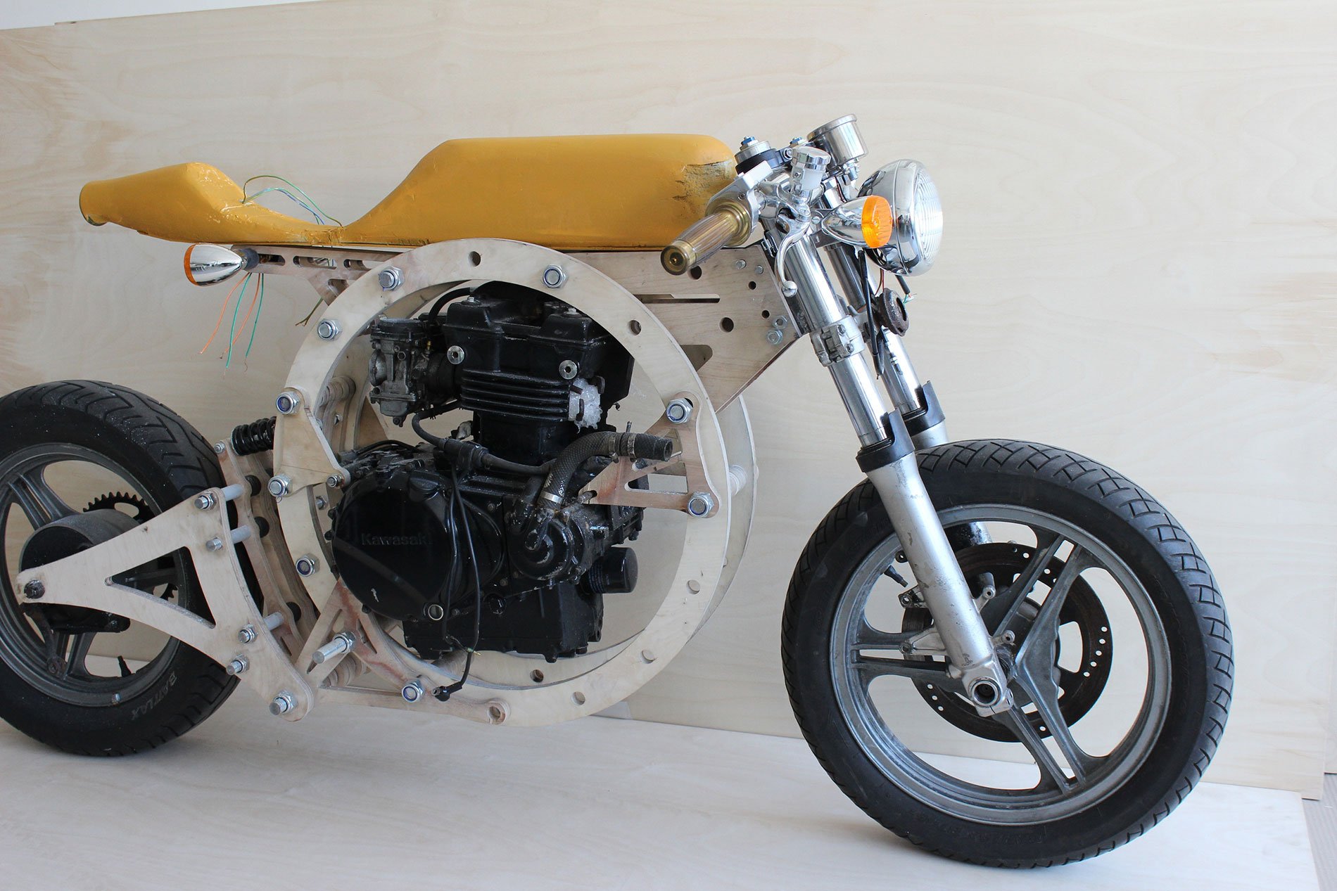 Tinker: An Open Source Cafe Racer by Jack Lennie - Gessato