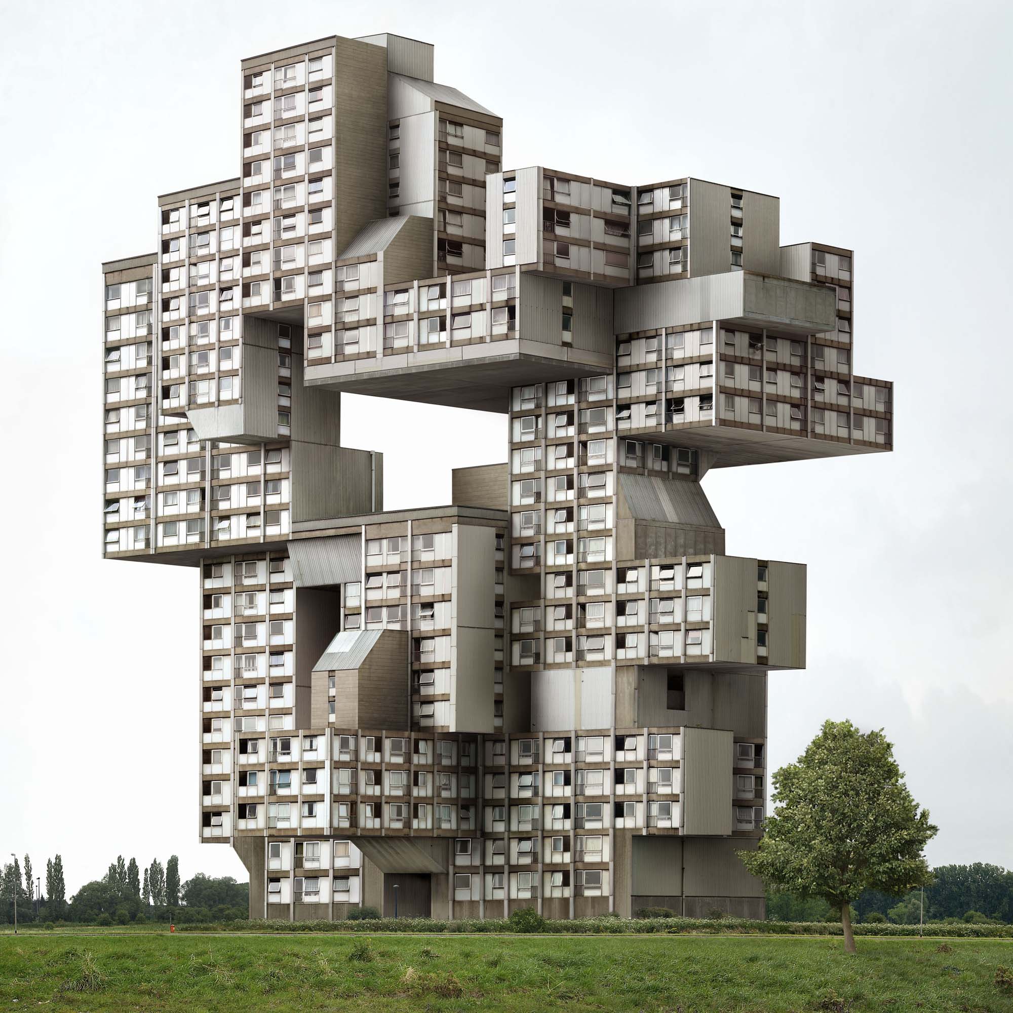 Filip Dujardin - Gessato