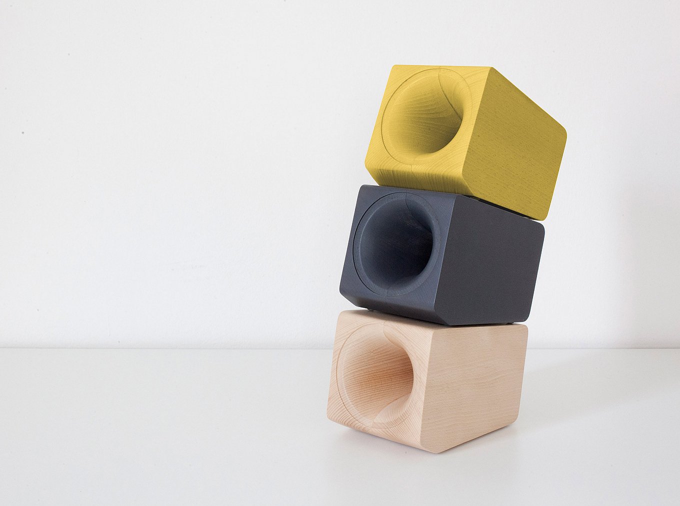 The Louis Speaker - Where Italian Design Meets Nostalgia - Gessato