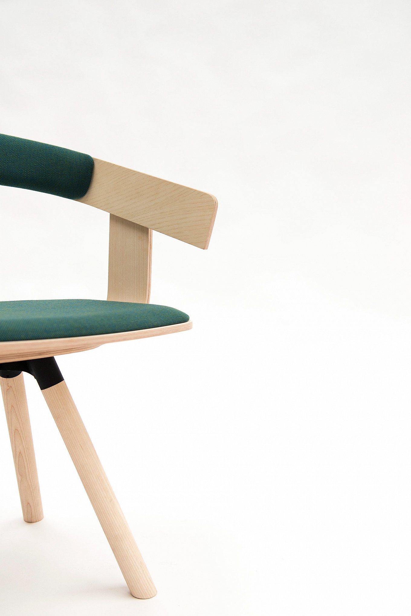 The BuzziFloat Chair - Gessato