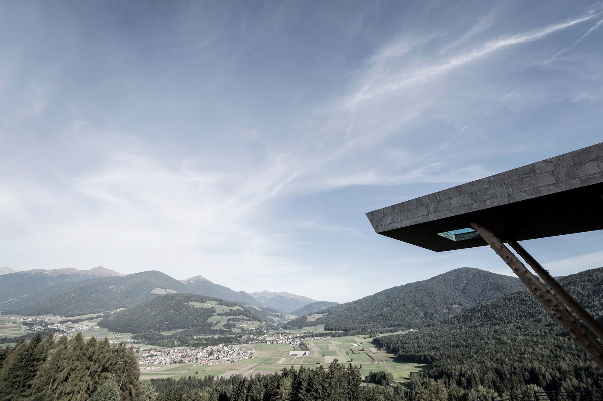 An Infinity Swimming Pool Overlooking The Picturesque Dolomites - Gessato