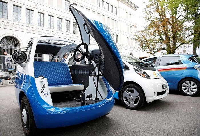 The Microlino EV Car - Gessato