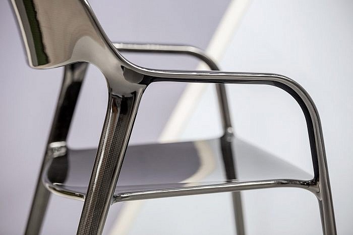 The Award-Winning Karbon Chair - Gessato
