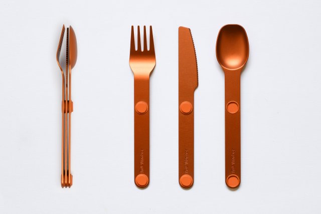 The Magware Magnetic Flatware Set - Gessato