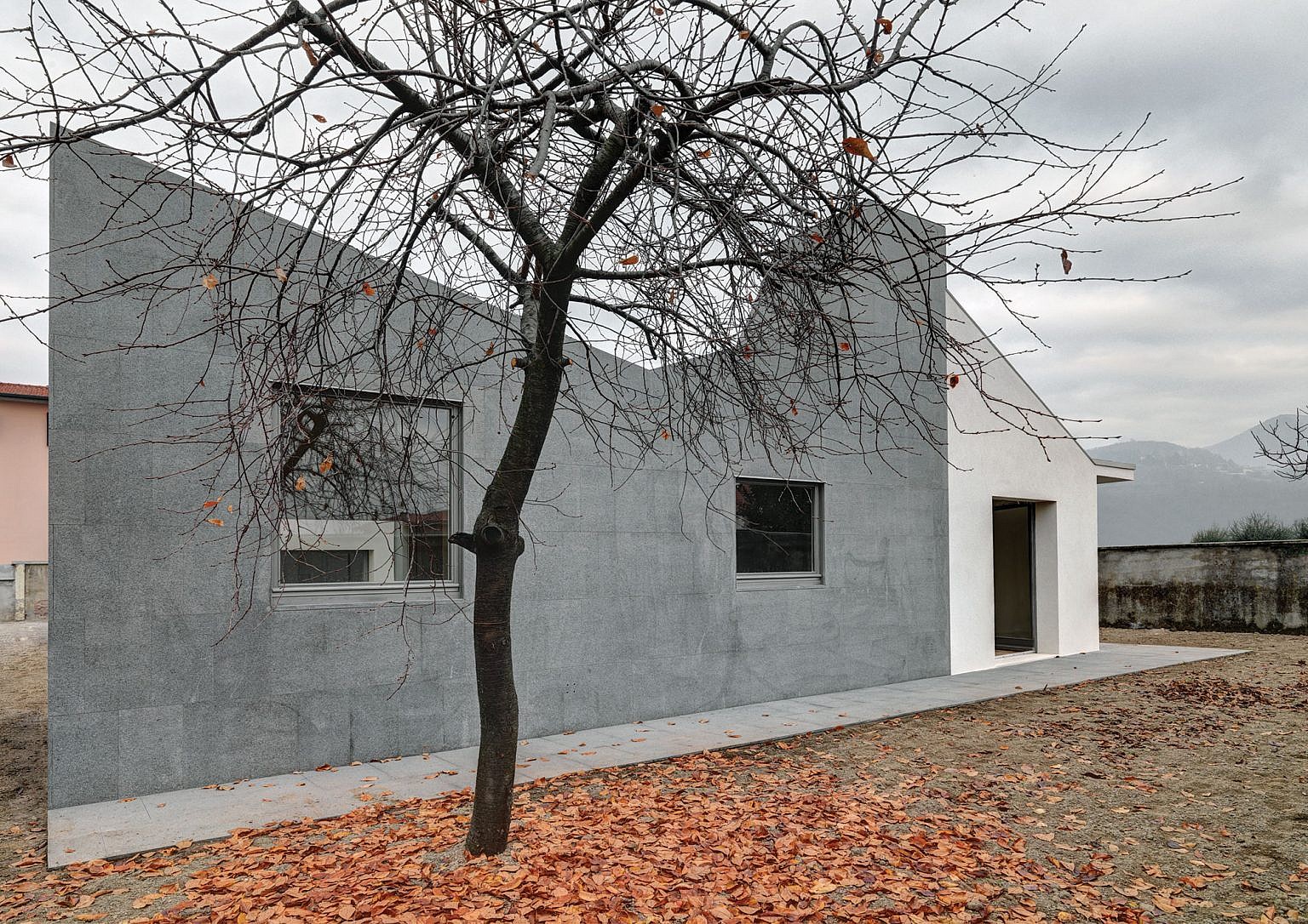 Wiggly House - Gessato