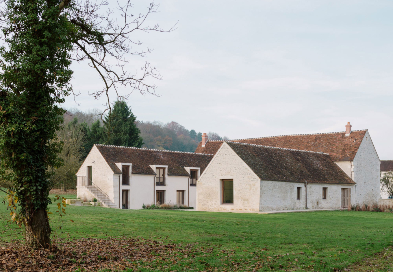 Farm Houses In Beautiful Settings Around The World - Gessato