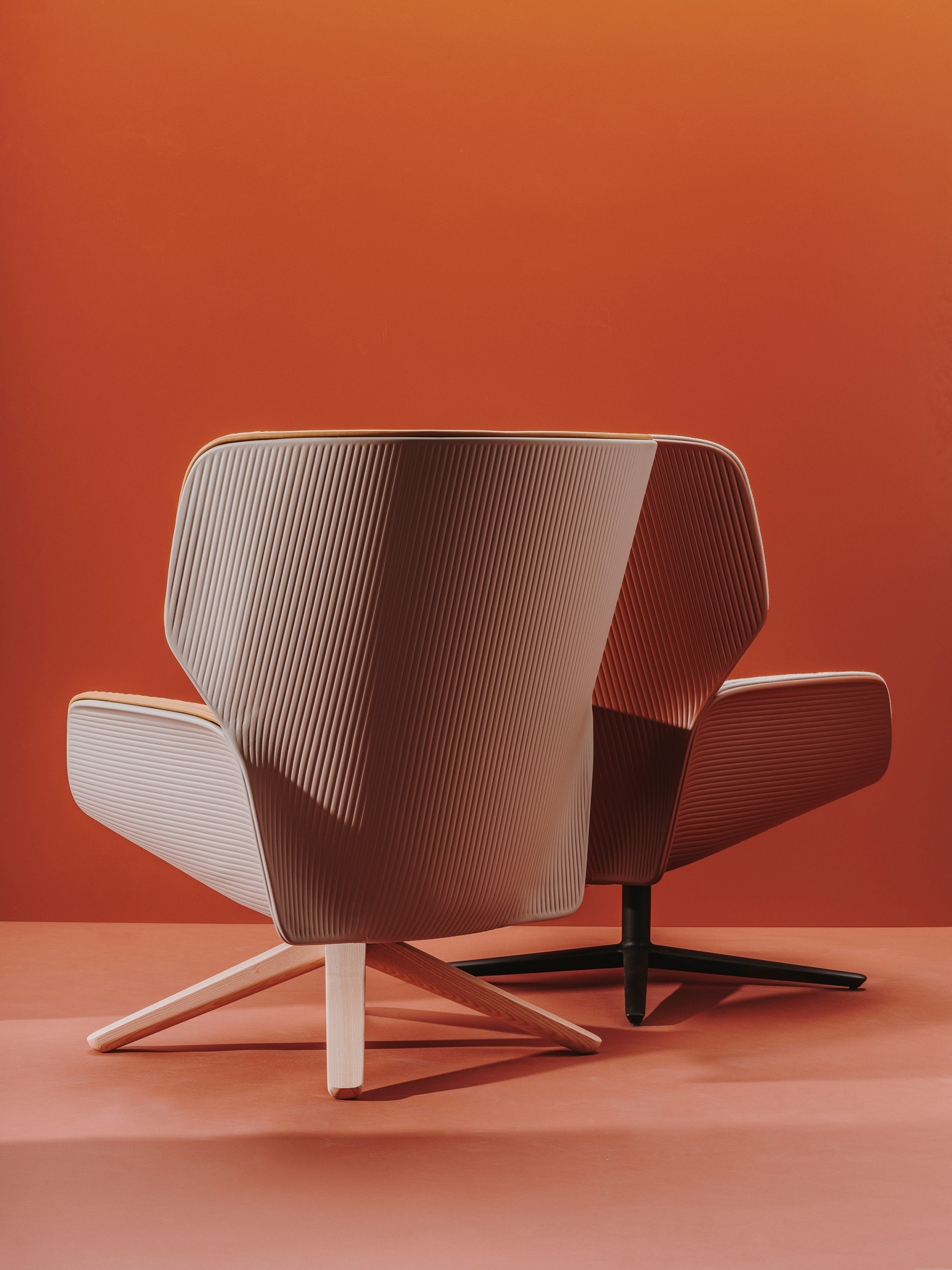 The Nuez Lounge Bio Chair - Gessato