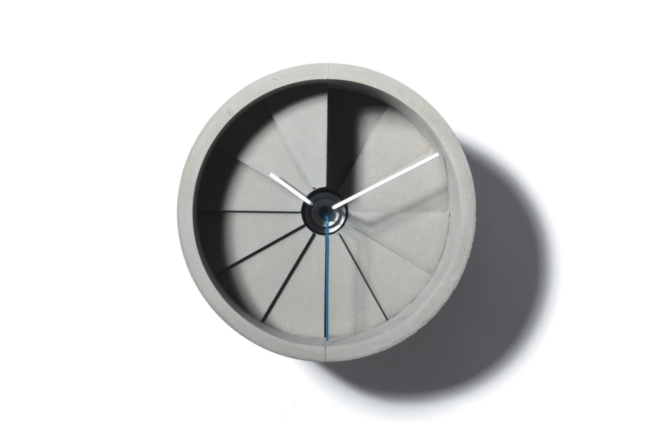 Modern Wall Clocks That Re-Imagine The Passage of Time - Gessato