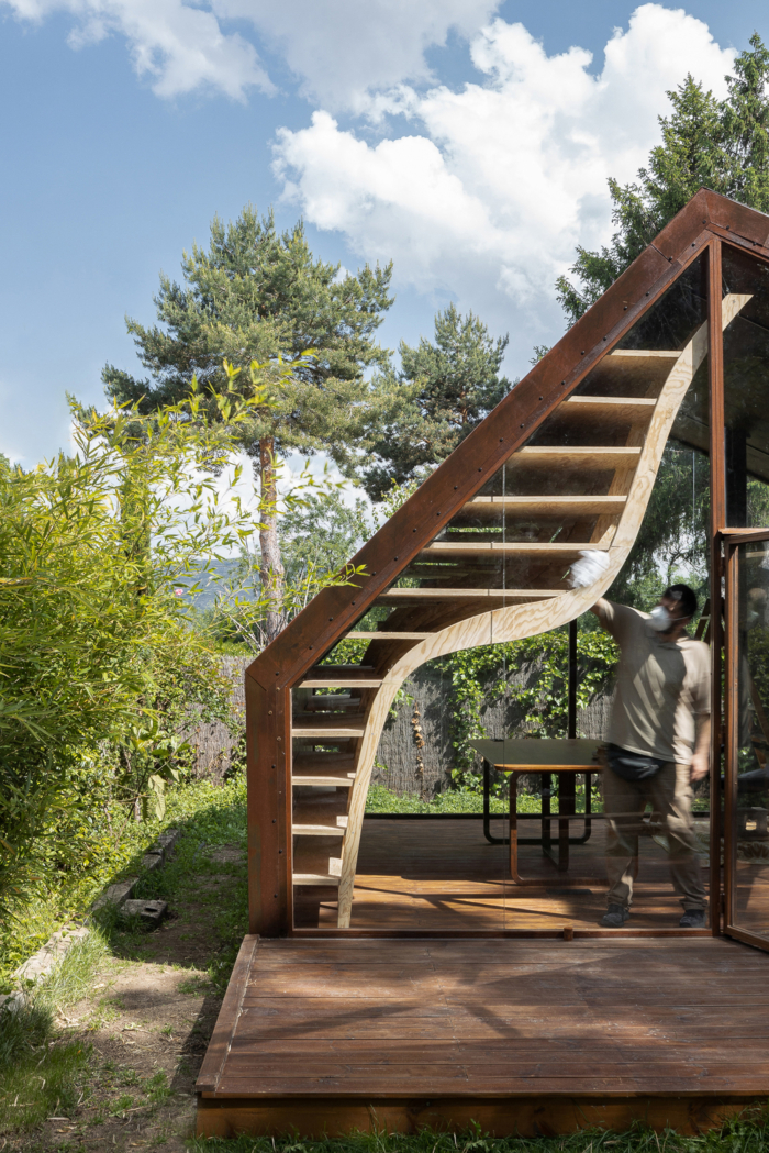 The Writer's Cabin - Gessato