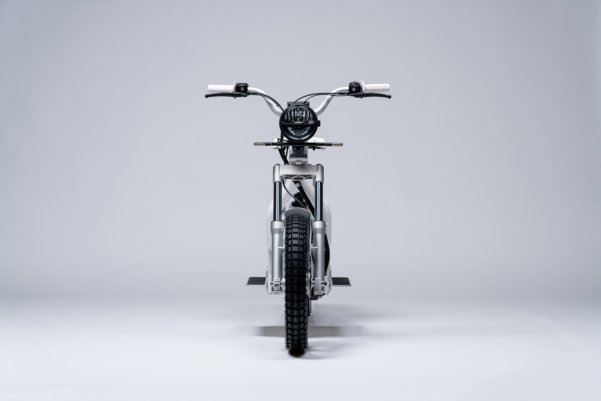 Cake Makka, A Versatile Electric Moped Series - Gessato