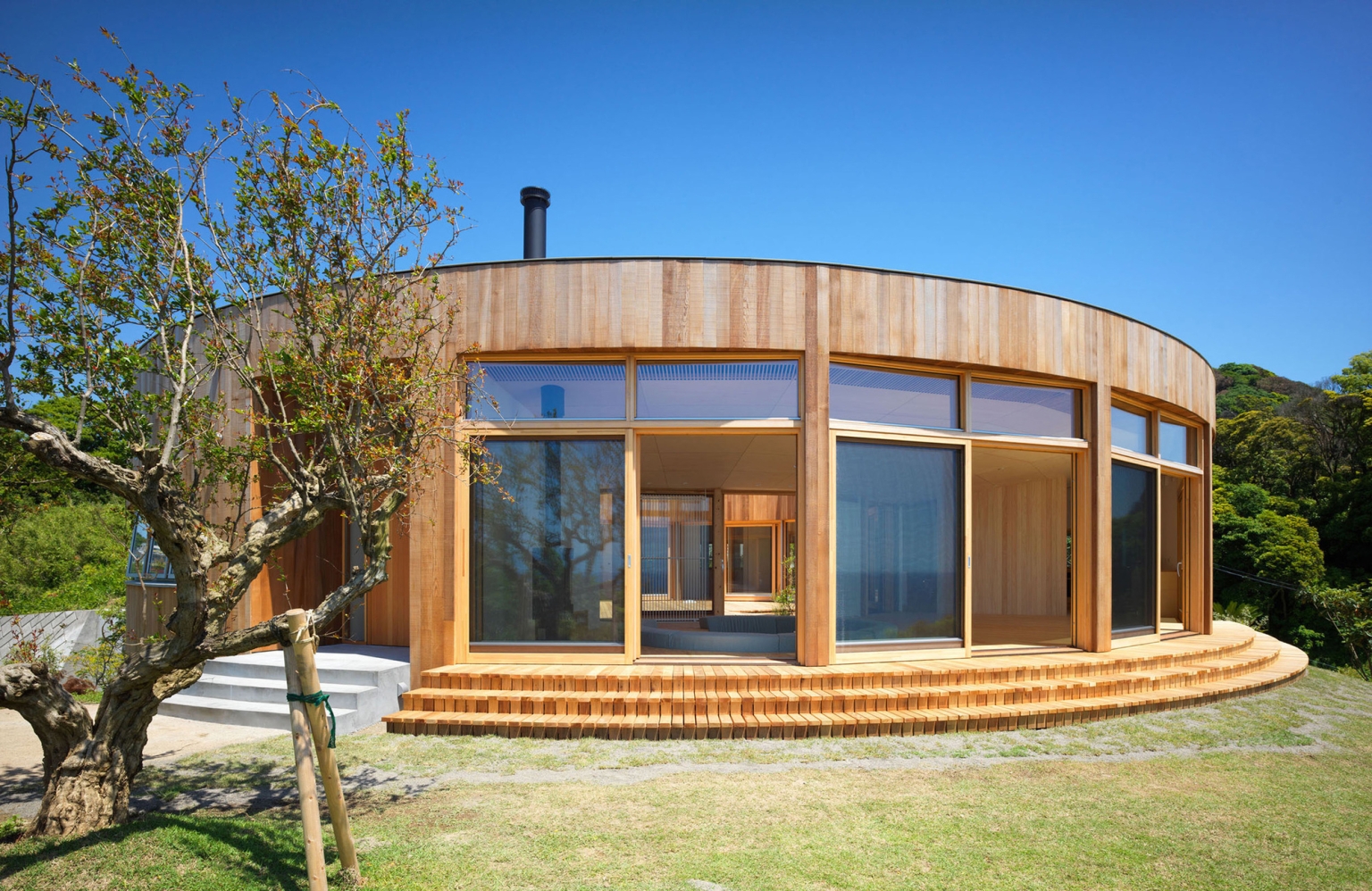 Round Houses (Circular Homes): Benefits, Plans and Examples - Gessato