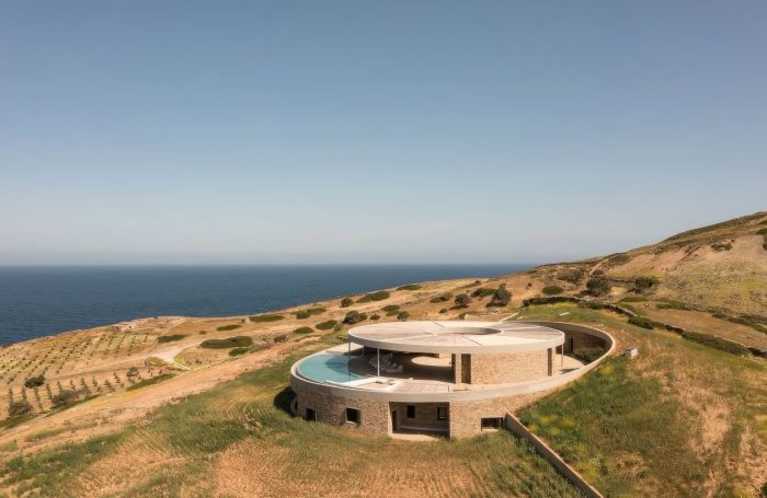 Round Houses (Circular Homes): Benefits, Plans and Examples - Gessato