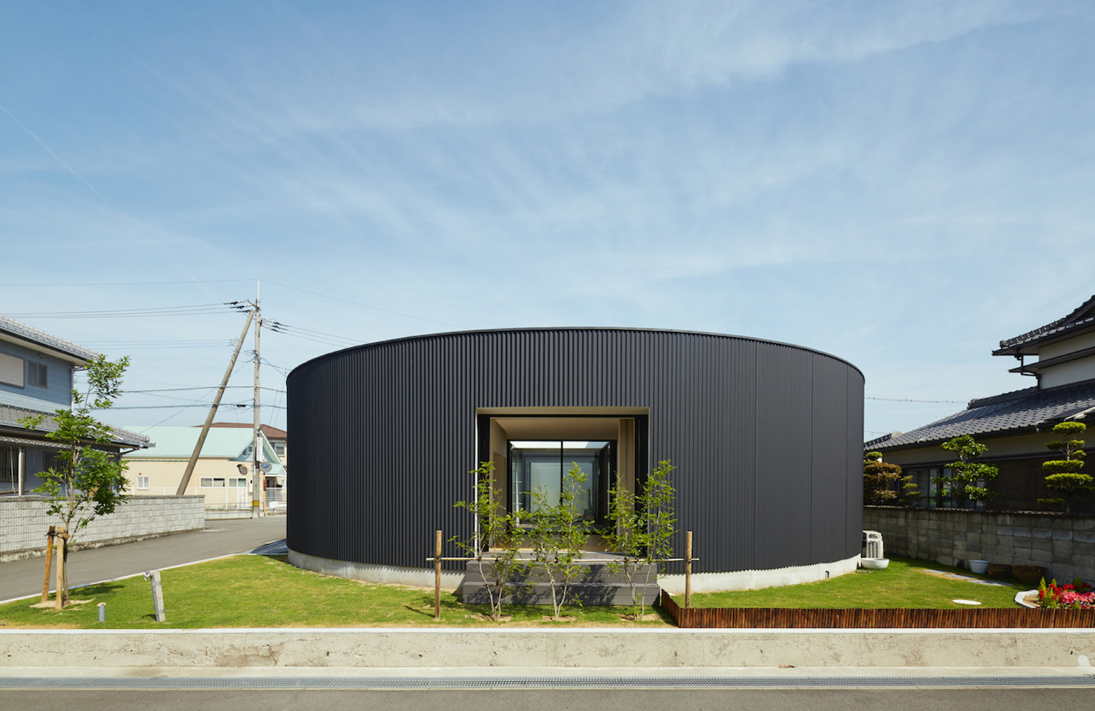 Round Houses (Circular Homes): Benefits, Plans and Examples - Gessato