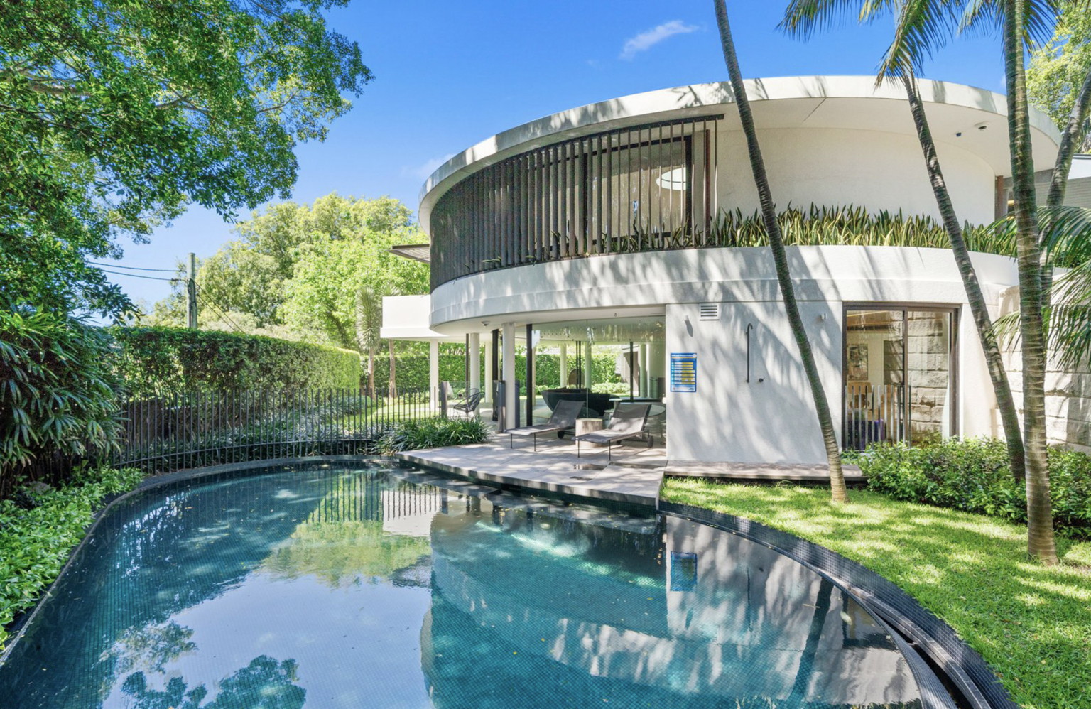 Round Houses (Circular Homes): Benefits, Plans and Examples - Gessato