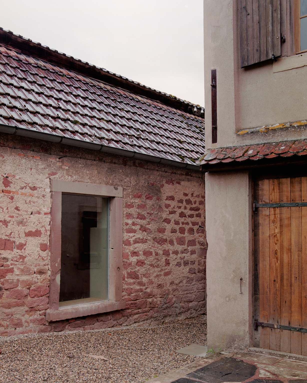 An 1850s Carpentry Workshop Transformed into a Restaurant - Gessato