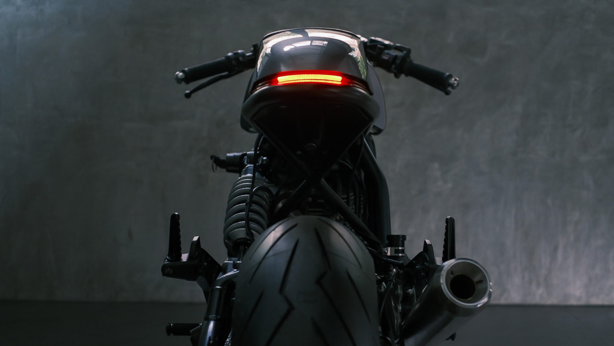 Crafton 01, A Custom Ducati sixty2 Bike - Gessato