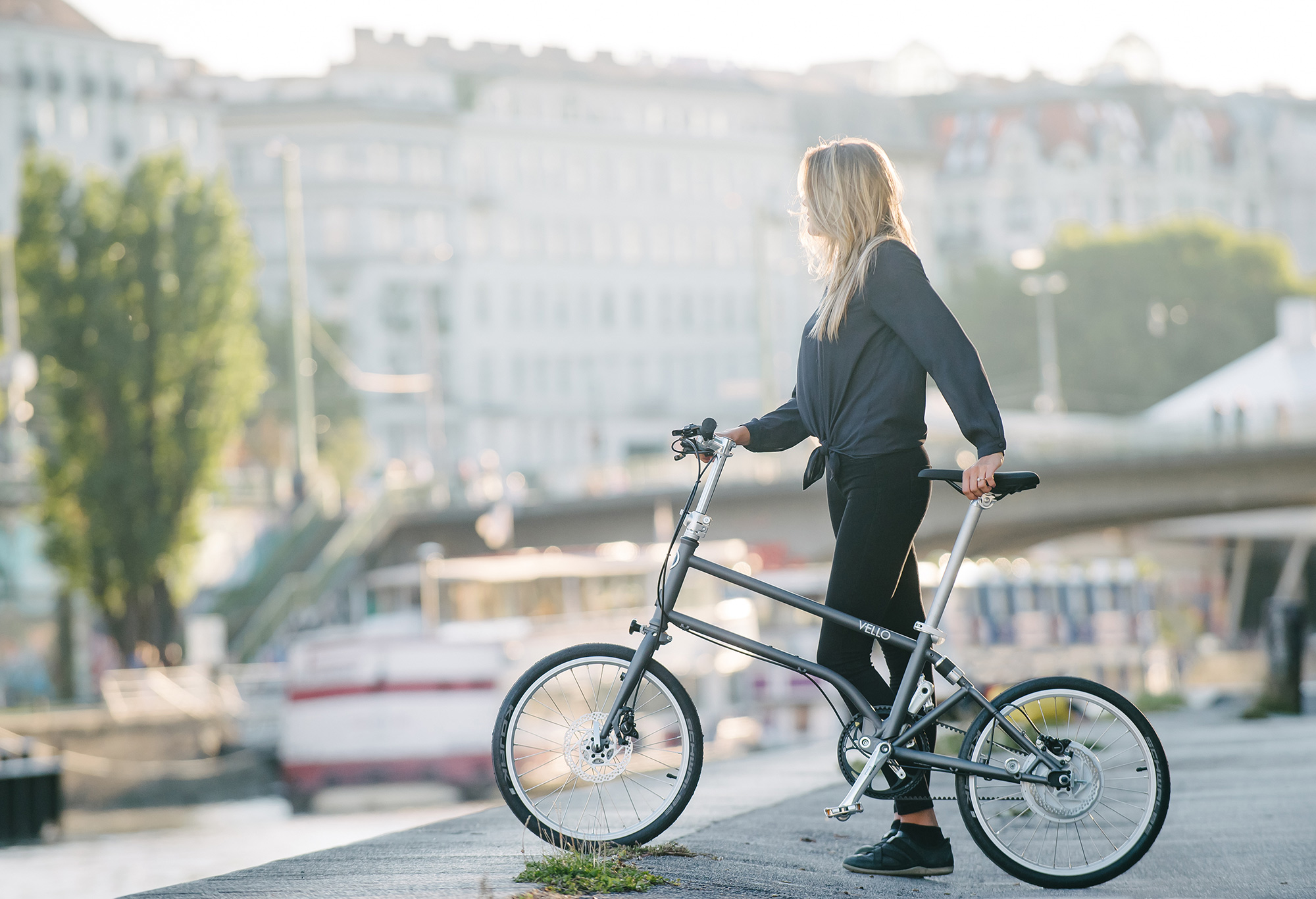 The VELLO Bike+ Folding E-Bike - Gessato