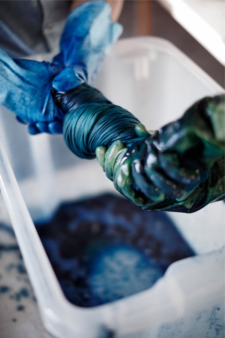 Indigo, from Origins to History and Cultural Impact - Gessato