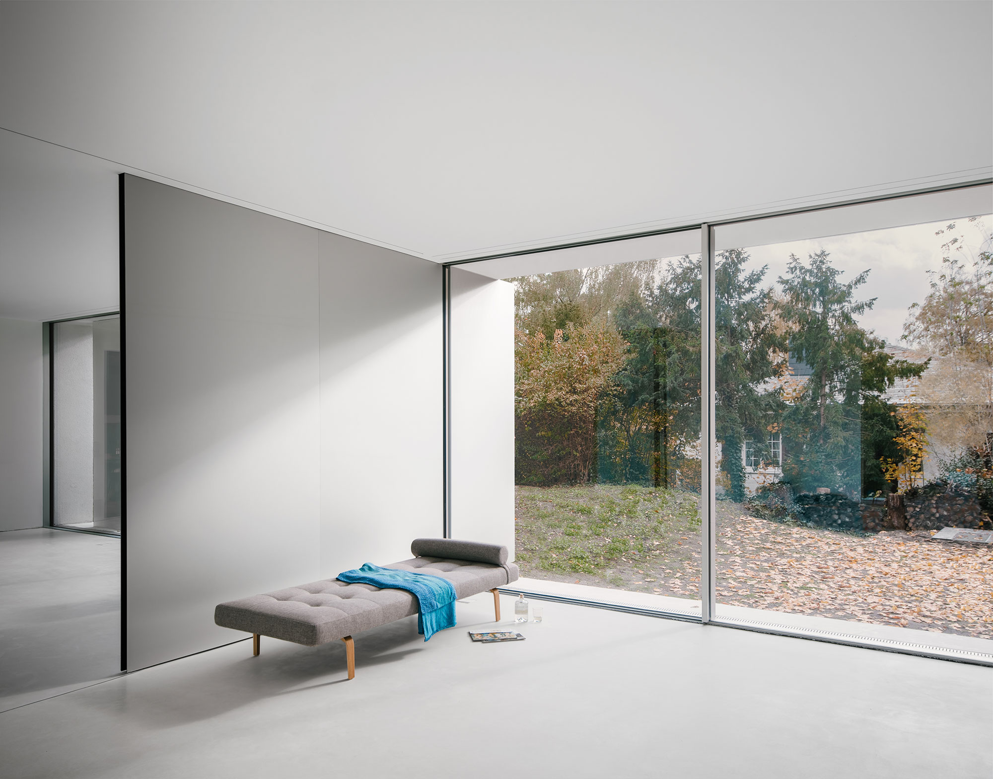 Space with 8 Walls - Gessato