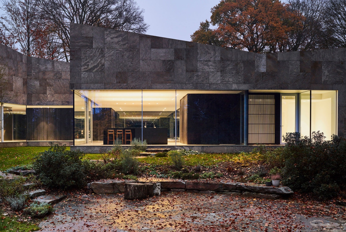 Modern Glass Houses: Transparent Wonders - Gessato