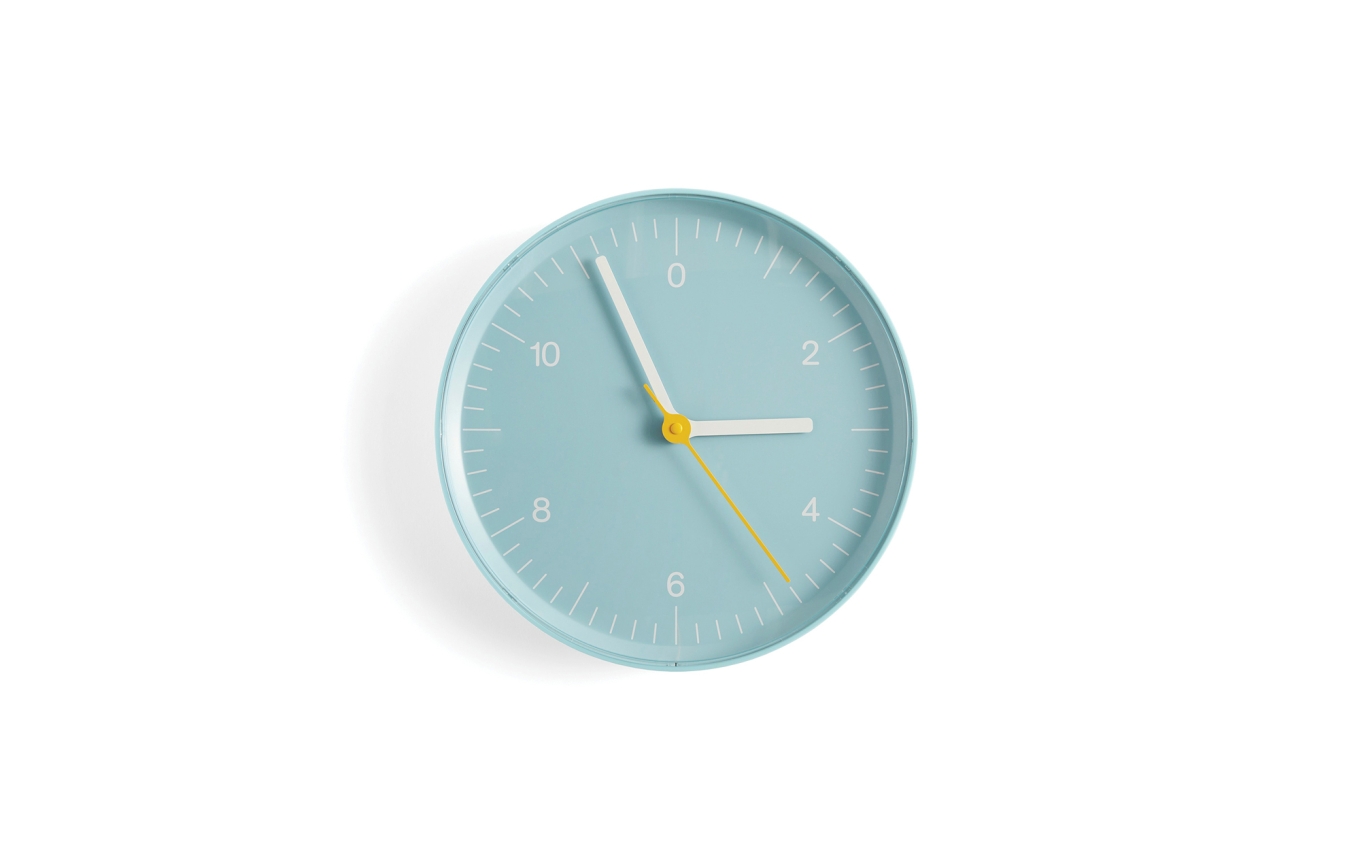 Minimalist Wall Clock Designs that are Timeless - Gessato