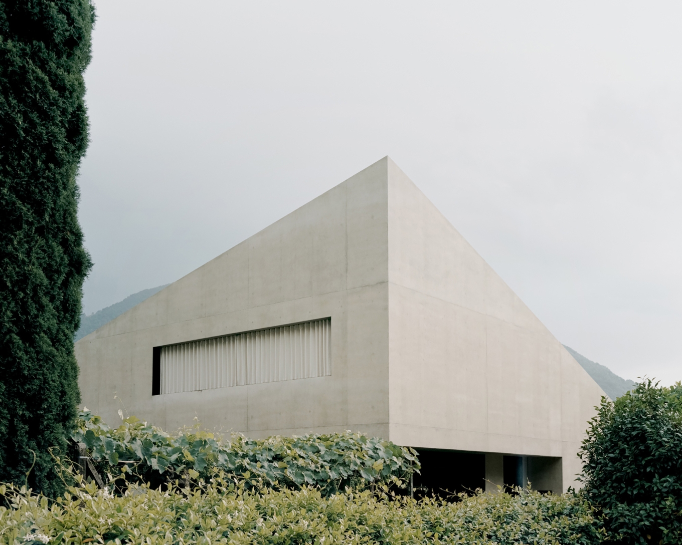 Pyramid House - Gessato
