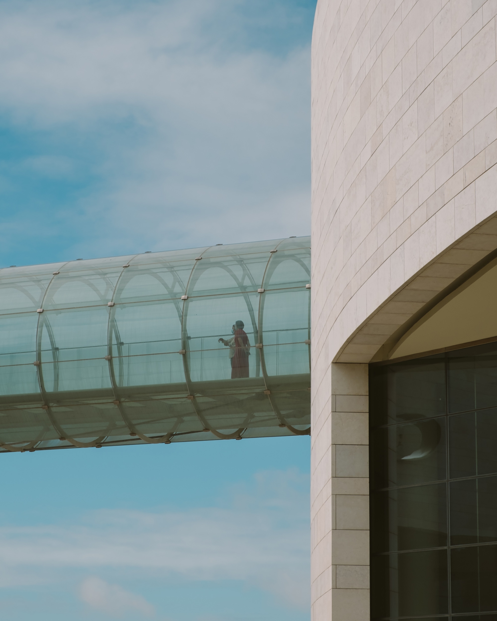 An Exploration of The Poetry of Architecture and Color - Gessato