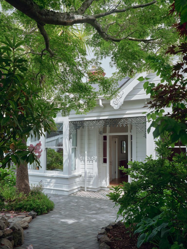 The Weather Watcher - Gessato