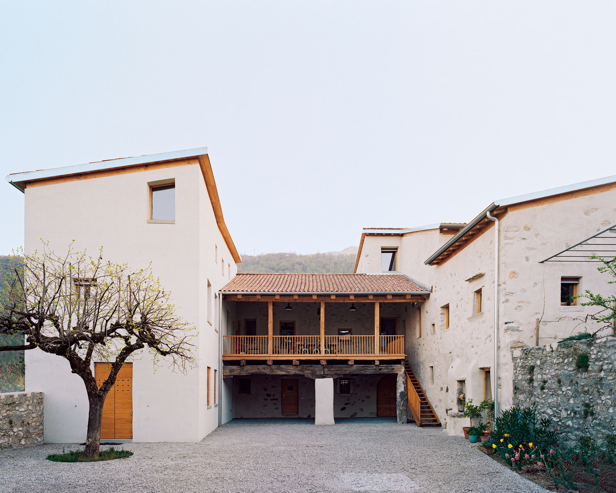 The Curt Farmhouse in Tavernèe - Gessato